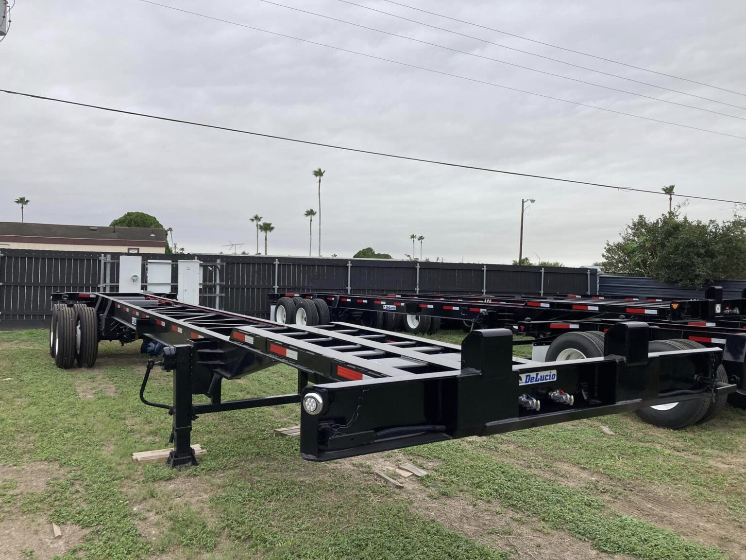 Buy 40ft Gooseneck Chassis Online - Container Chassis For Sale